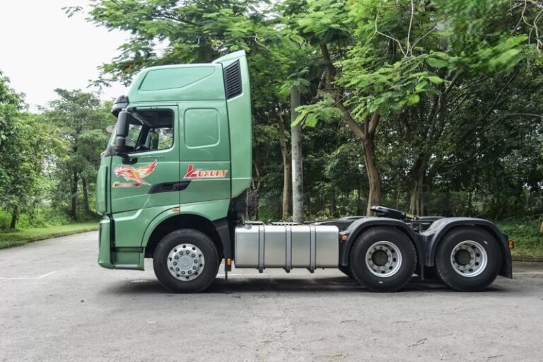 Xe đầu kéo HOWO TH7 LX 460 Hp cầu láp - NEW