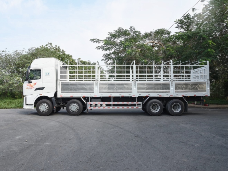 Xe tải HOWO TH7 350HP 4 chân 18 tấn thùng mui bạt 9m7 - MINH HA AUTO